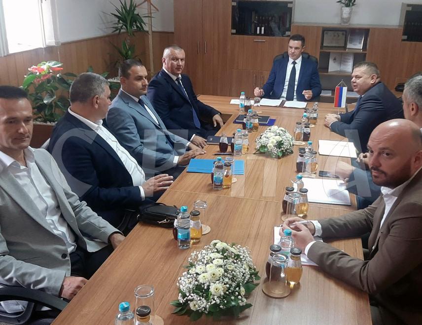 Srna | БУКЕЈЛОВИЋ: ЗАДОВОЉАВАЈУЋЕ СТАЊЕ БЕЗБЈЕДНОСТИ